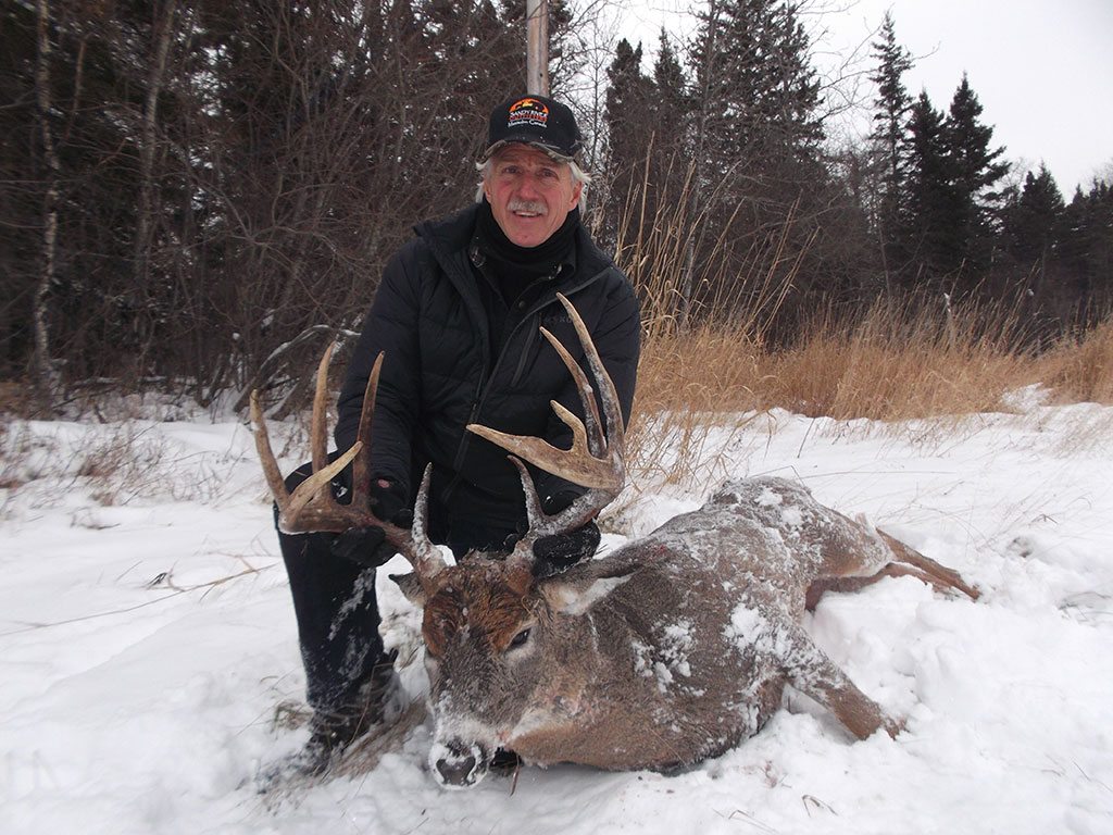 Manitoba Canada Trophy Whitetail Deer Hunts